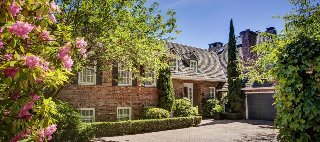 Luxury listing of the day: Russell Wilson's former rented waterfront ...