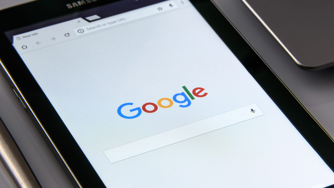 How To Spot Misinformation And Prevent It From Spreading Inman